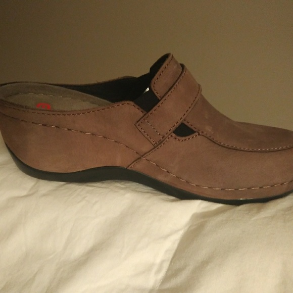 Berkemann | Shoes | New Beige Berkemann All Leather Clogs | Poshmark